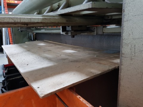 Safan - Guillotines (Used) - Our Products